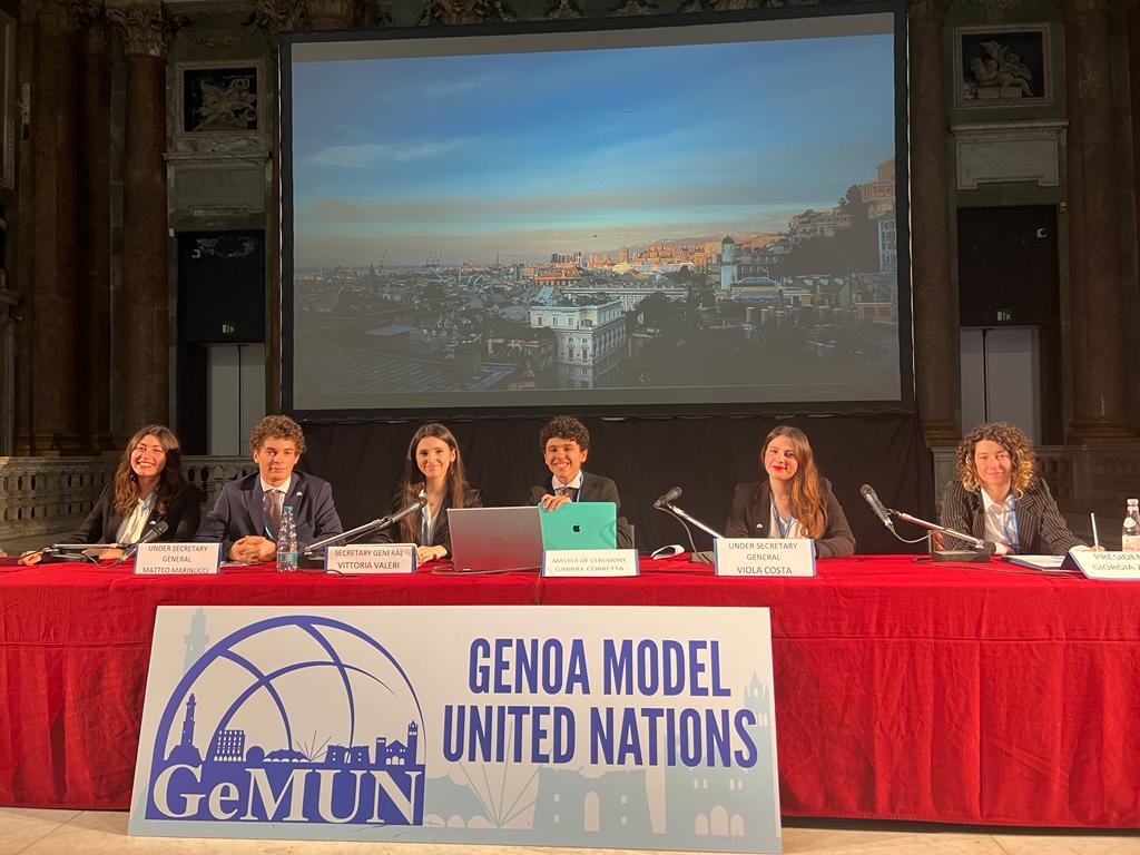 Genova, al via la 20° edizione di GeMun: seicento ragazzi in una tavola ...