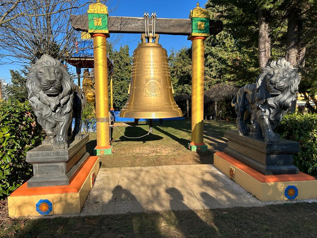Benvenuti in Liguria fa tappa ad Altare tra vetro, monastero induista e ...